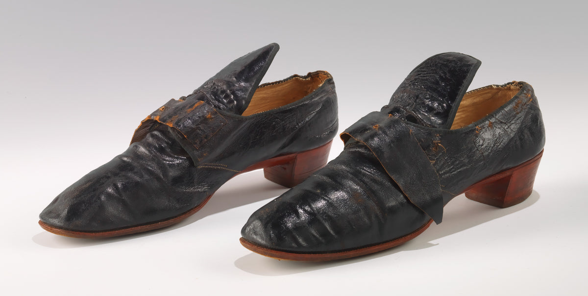 The History of Men's Shoes: From Ancient Times to Modern Fashiones wit ...